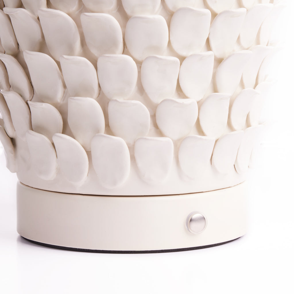 Rechargeable Stucco table lamp in stone ceramic