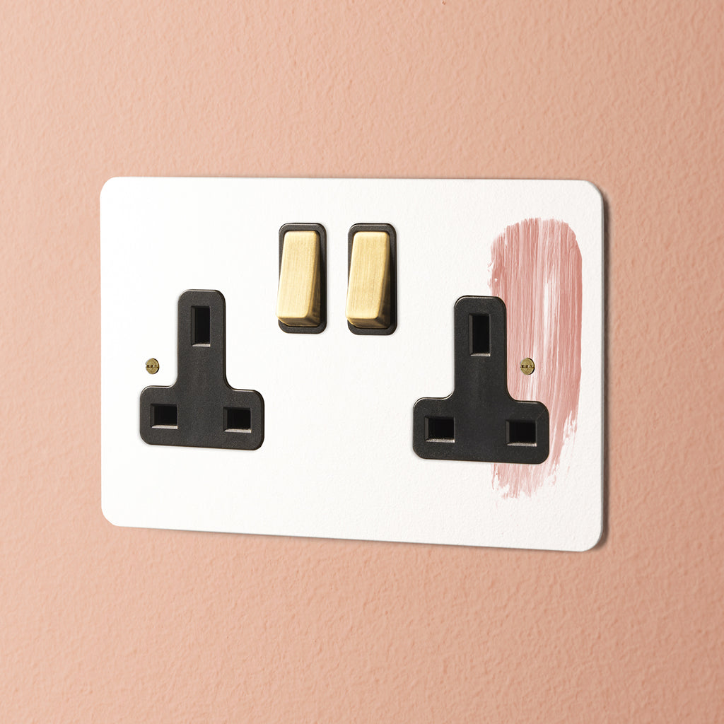 Lucian double socket with black inserts in a paintable finish