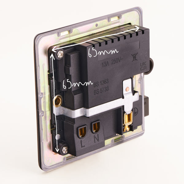 Florence one gang switched SP socket and dual USB outlet in brass
