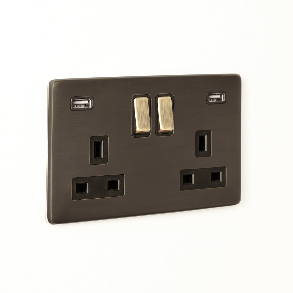 Two gang Florence switched SP socket with dual USB outlet in bronze