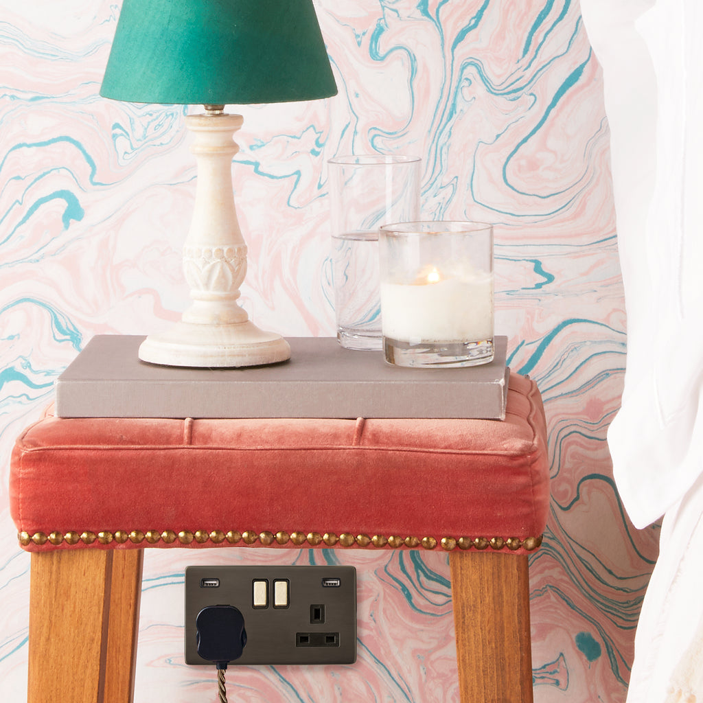 Two gang Florence switched SP socket with dual USB outlet in bronze