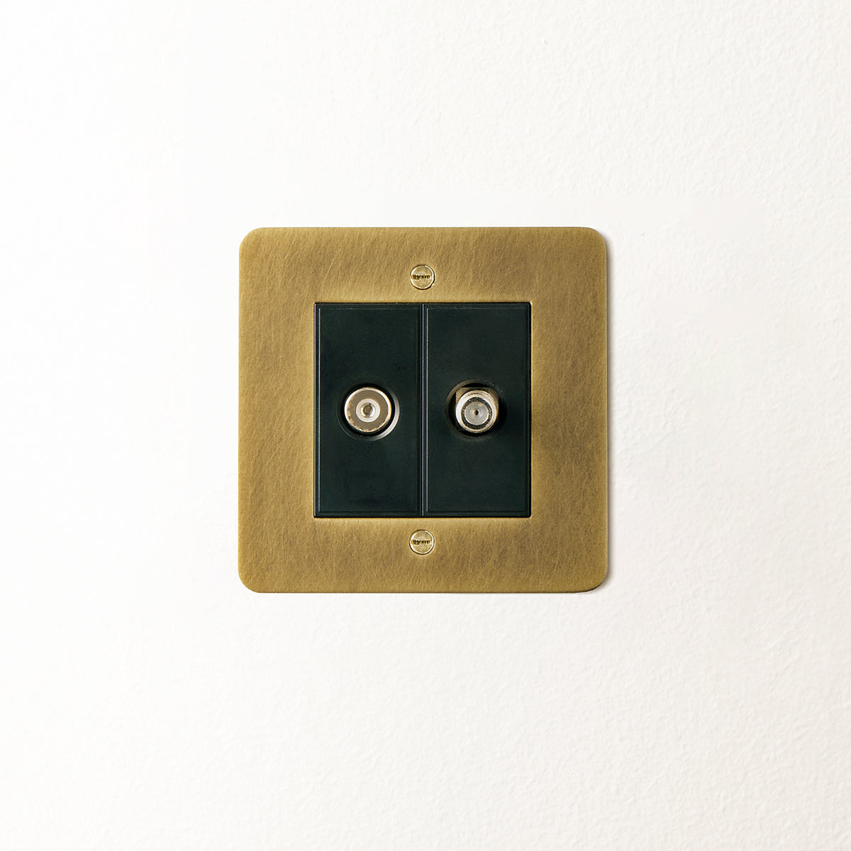 Lucian 1G satellite socket & TV socket in aged brass