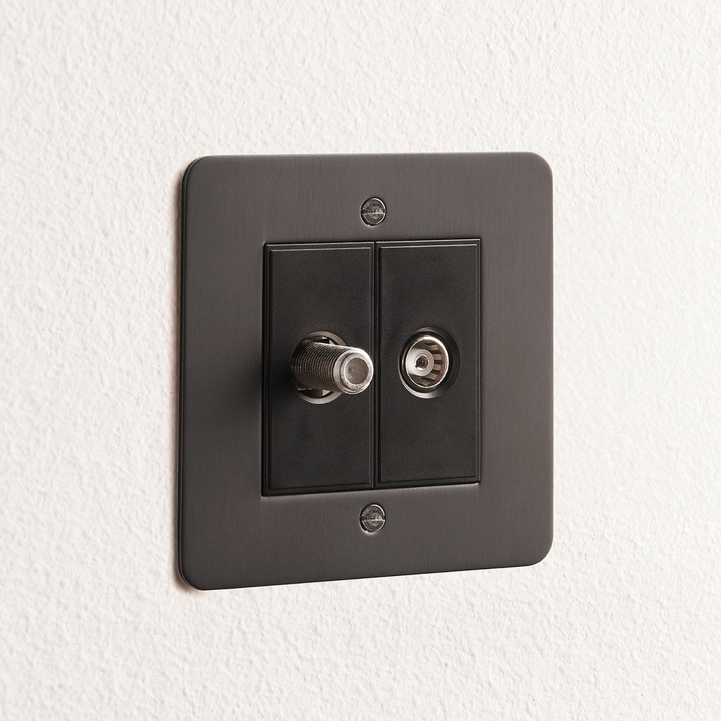 Lucian 1G satellite socket & TV socket in bronze