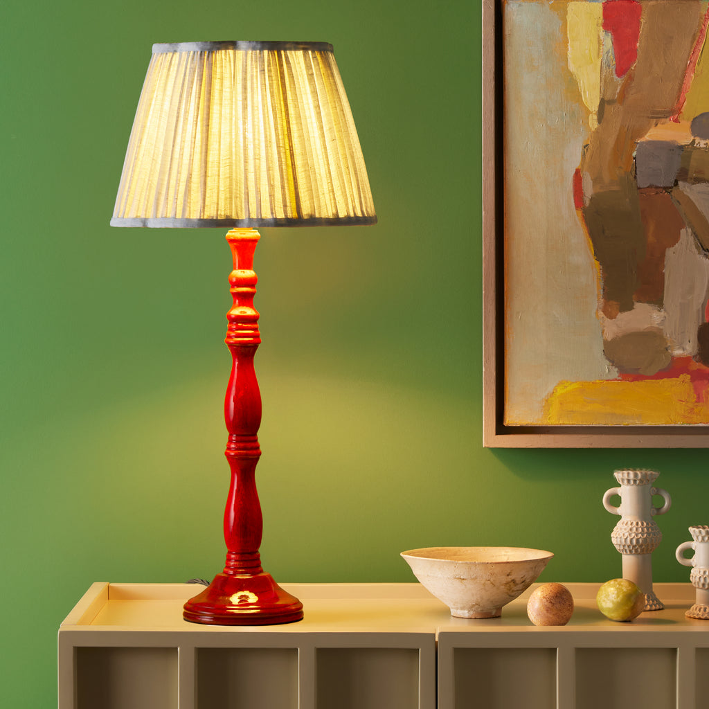 Poppy table lamp in red