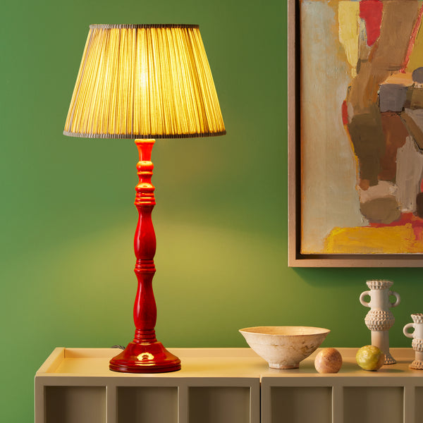 Poppy table lamp in red
