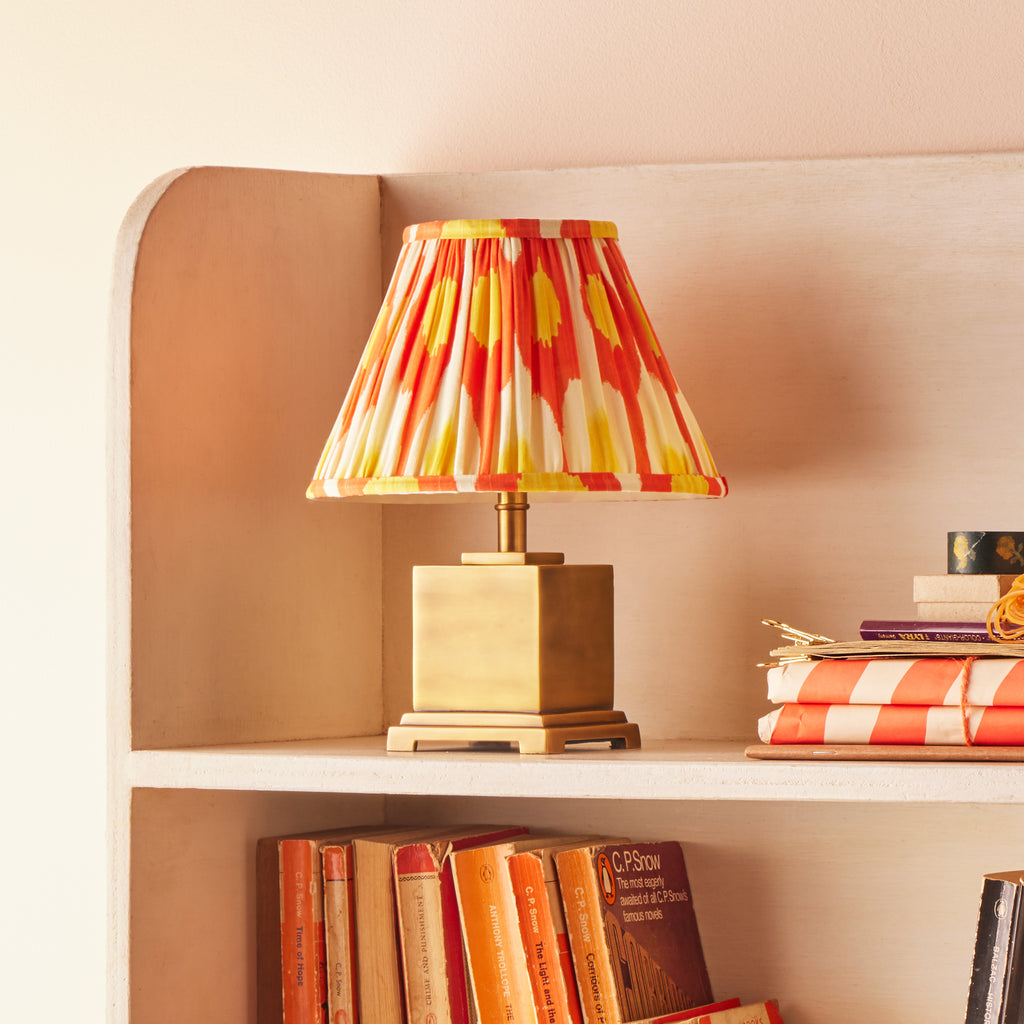 Walter Rechargeable Table Lamp: Small, Wireless Elegance in Antiqued Brass