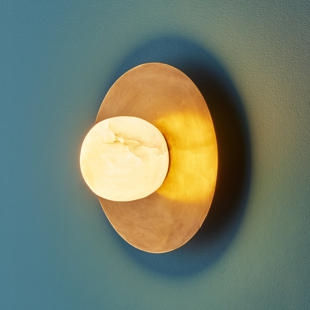 Leela alabaster wall light