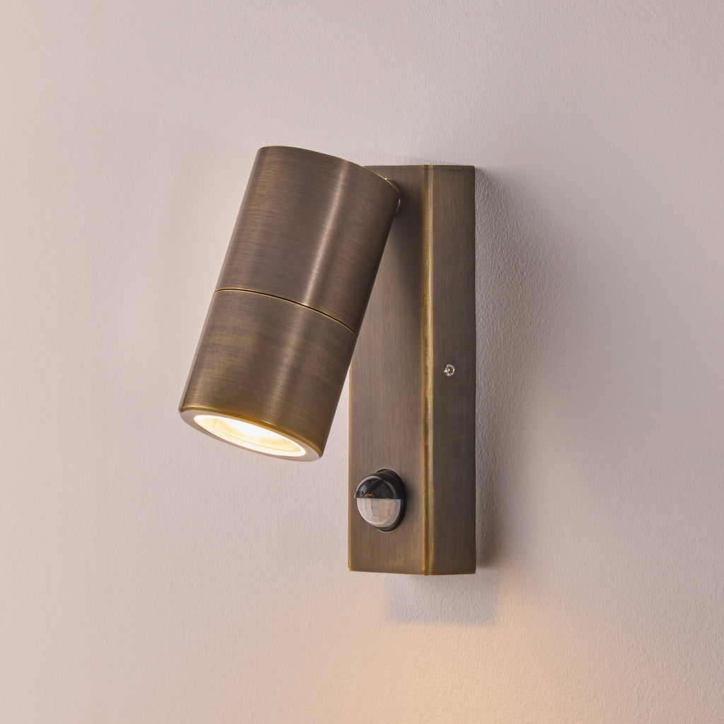 Motion sensor portreath IP65 adjustable pillar light in bronze