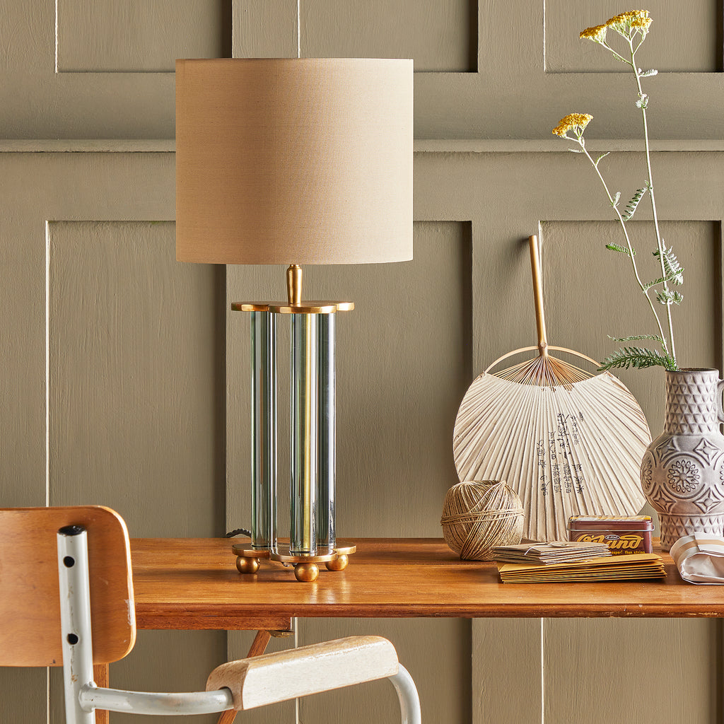 Club table lamp in brass and green glass