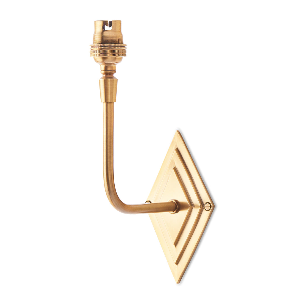 Elegant Paragon Antiqued Brass Lamp Fitting