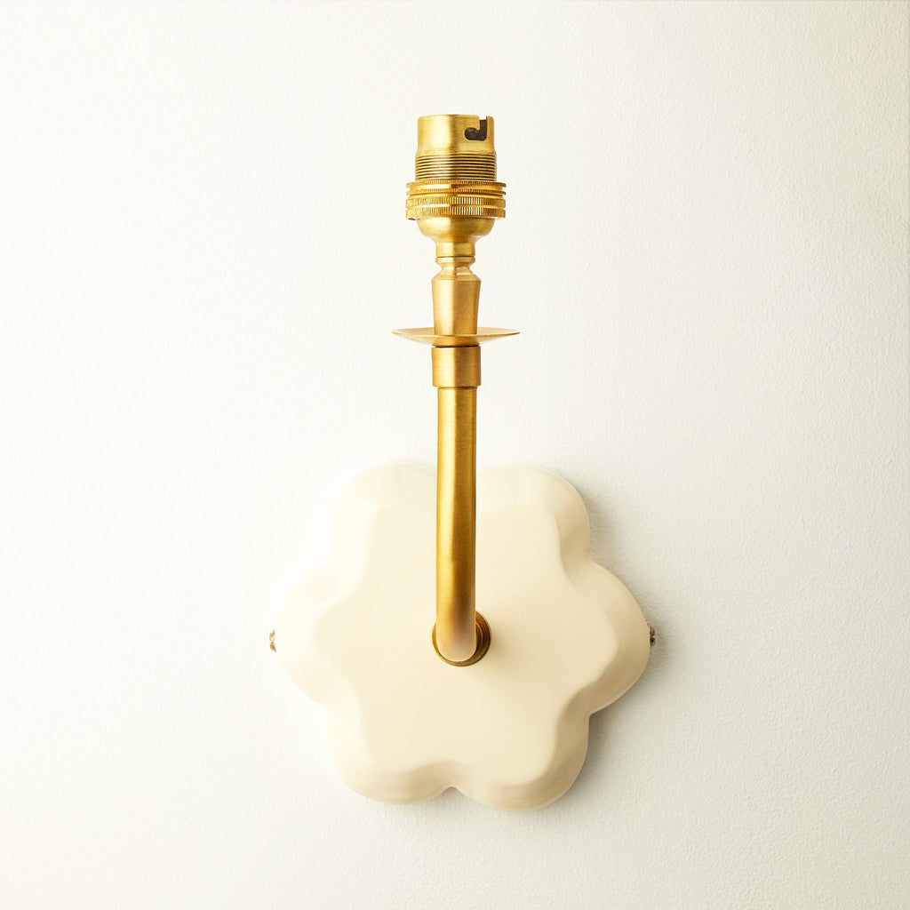 Opulent Primrose Wall Fitting in White Lacquered Wood