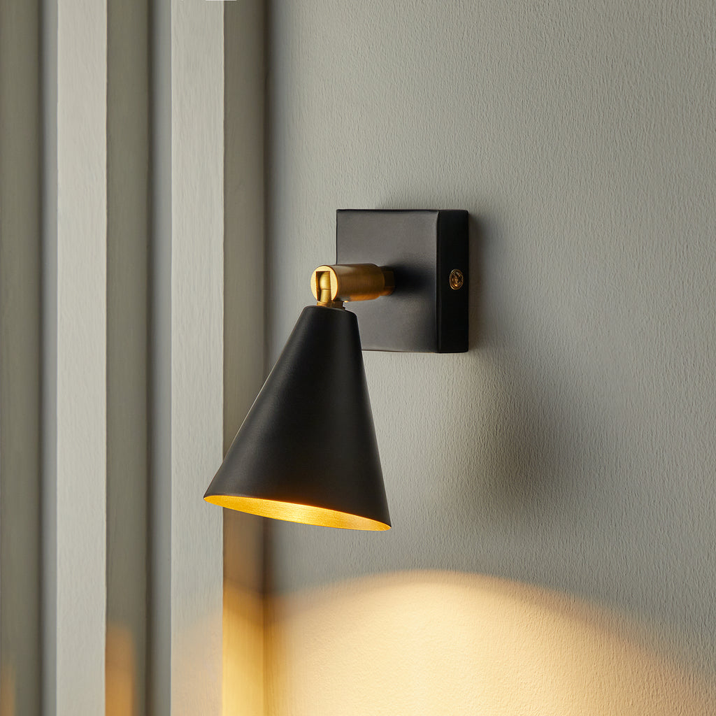 Crick single spotlight in black