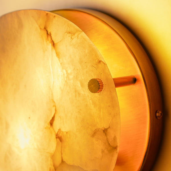 Elegant Flumo Alabaster Wall Light
