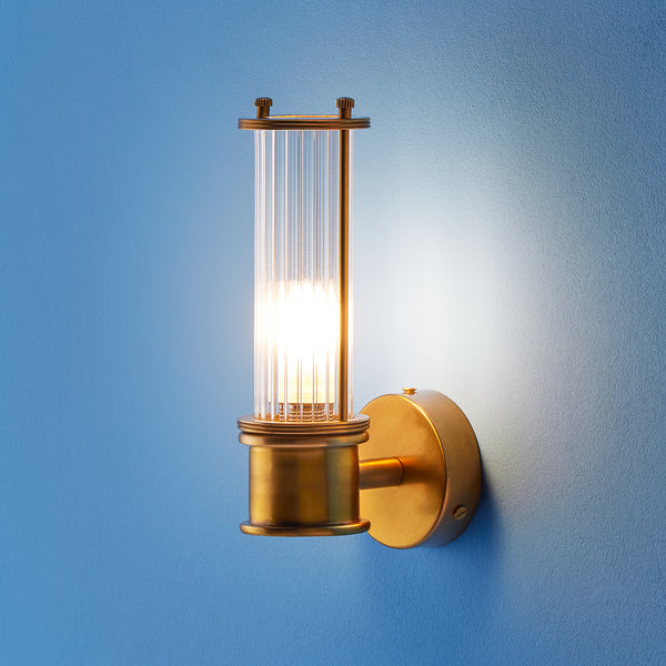 Smaller Hunter IP44 Rated Wall Light: A Petite Elegance