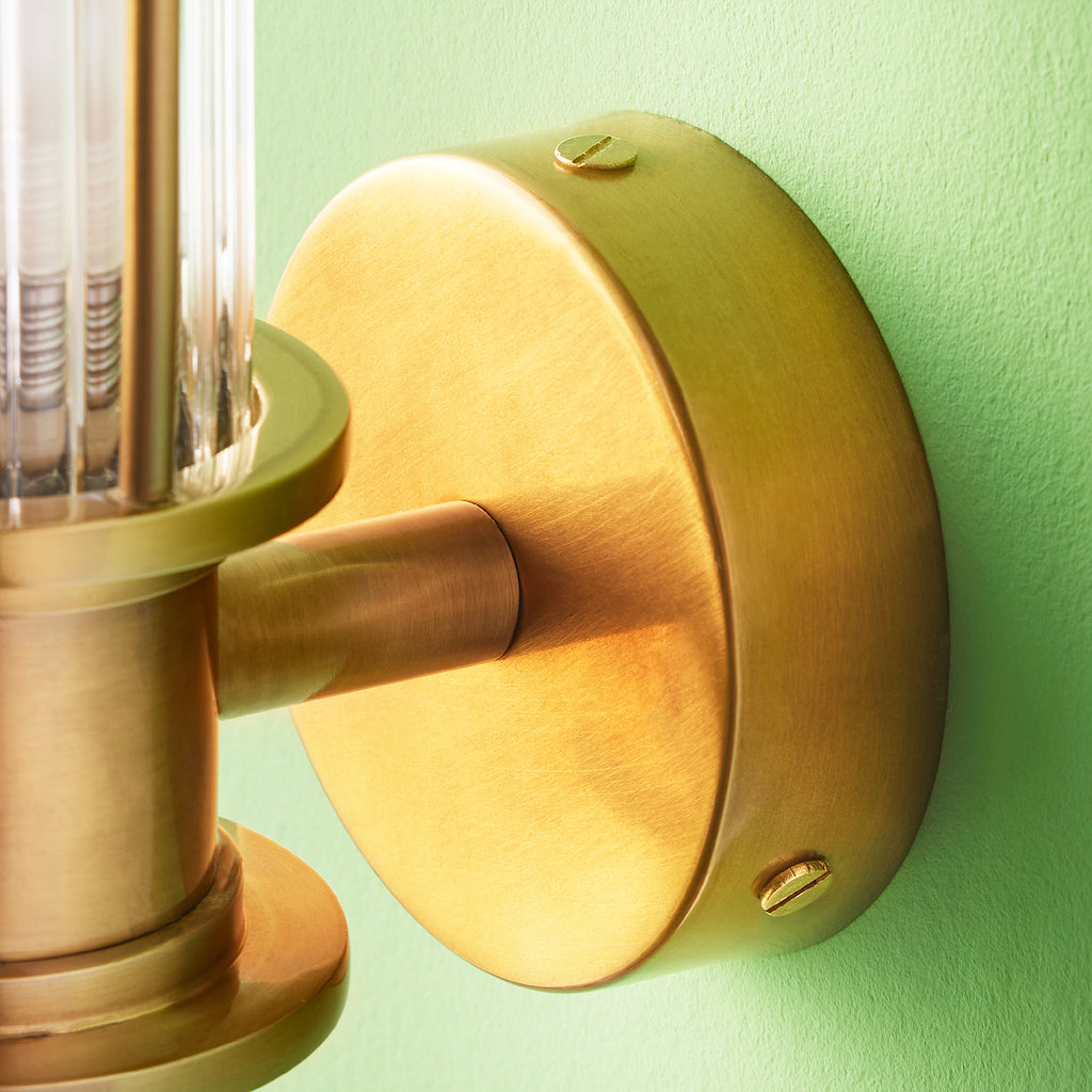 Larger Hunter IP44 Rated Wall Light: Shades of Glass Brilliance