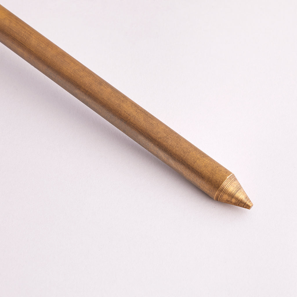 Spikey ip65 long body spike light in brass