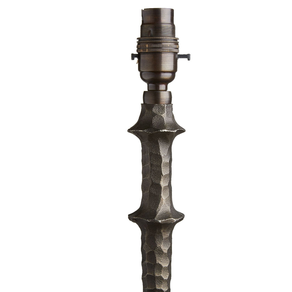 Frinky floor lamp in hammered bronze finish