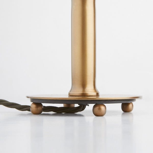 Regular Pod table lamp in antique brass