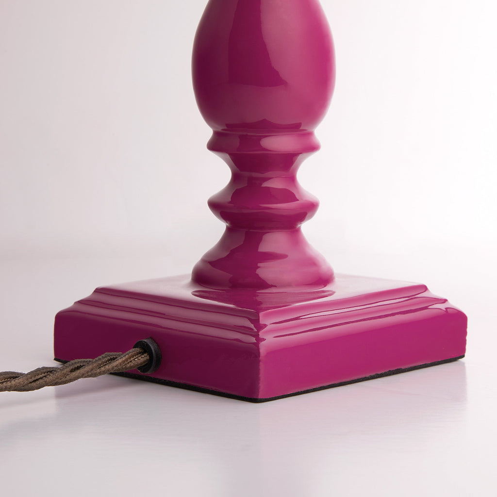 Wilma table lamp in hot pink